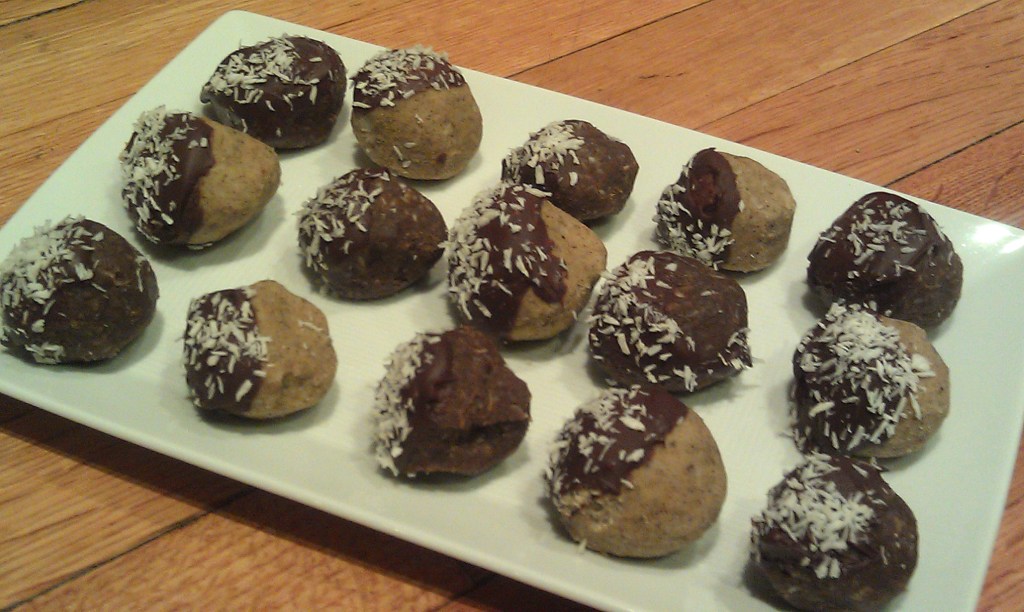 Yummy Protein Goo Ball Bites | Marisa's Healthy Kitchen